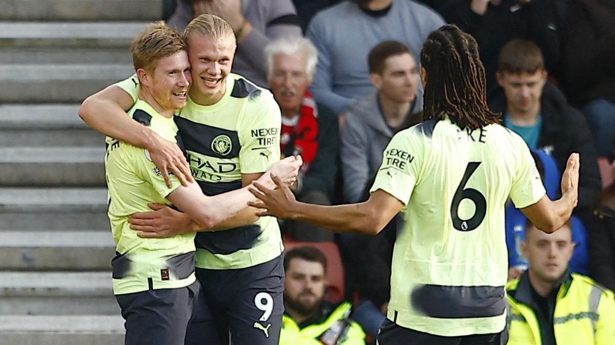 เดอ บรอยน์ ทำ 100 แอสซิสต์ เร็วสุดในประวัติศาสตร์ EPL – FM 99 Active Radio คลื่นเมืองไทยแข็งแรง